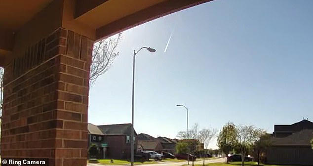 Suspected meteorite crashes into stunned woman's bedroom as residents ...