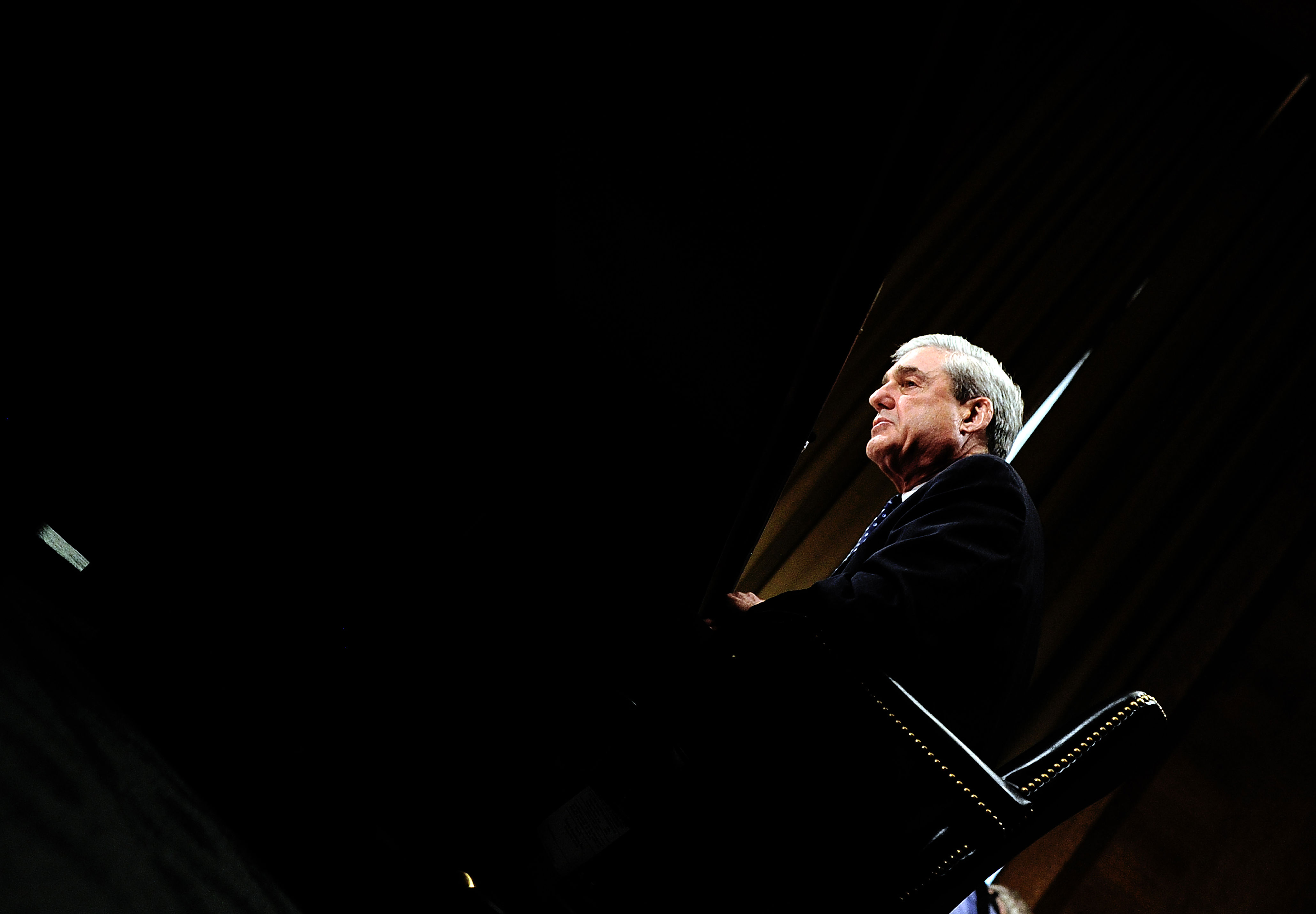 Robert Mueller, former FBI director who led Trump investigation, dies