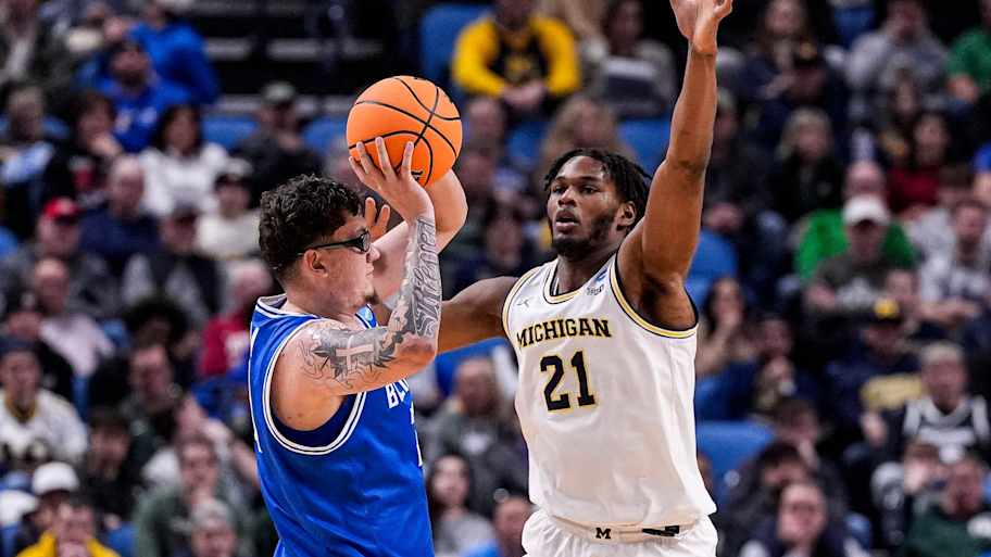 Michigan looks like the Fab Five again as Wolverines roll past Saint ...