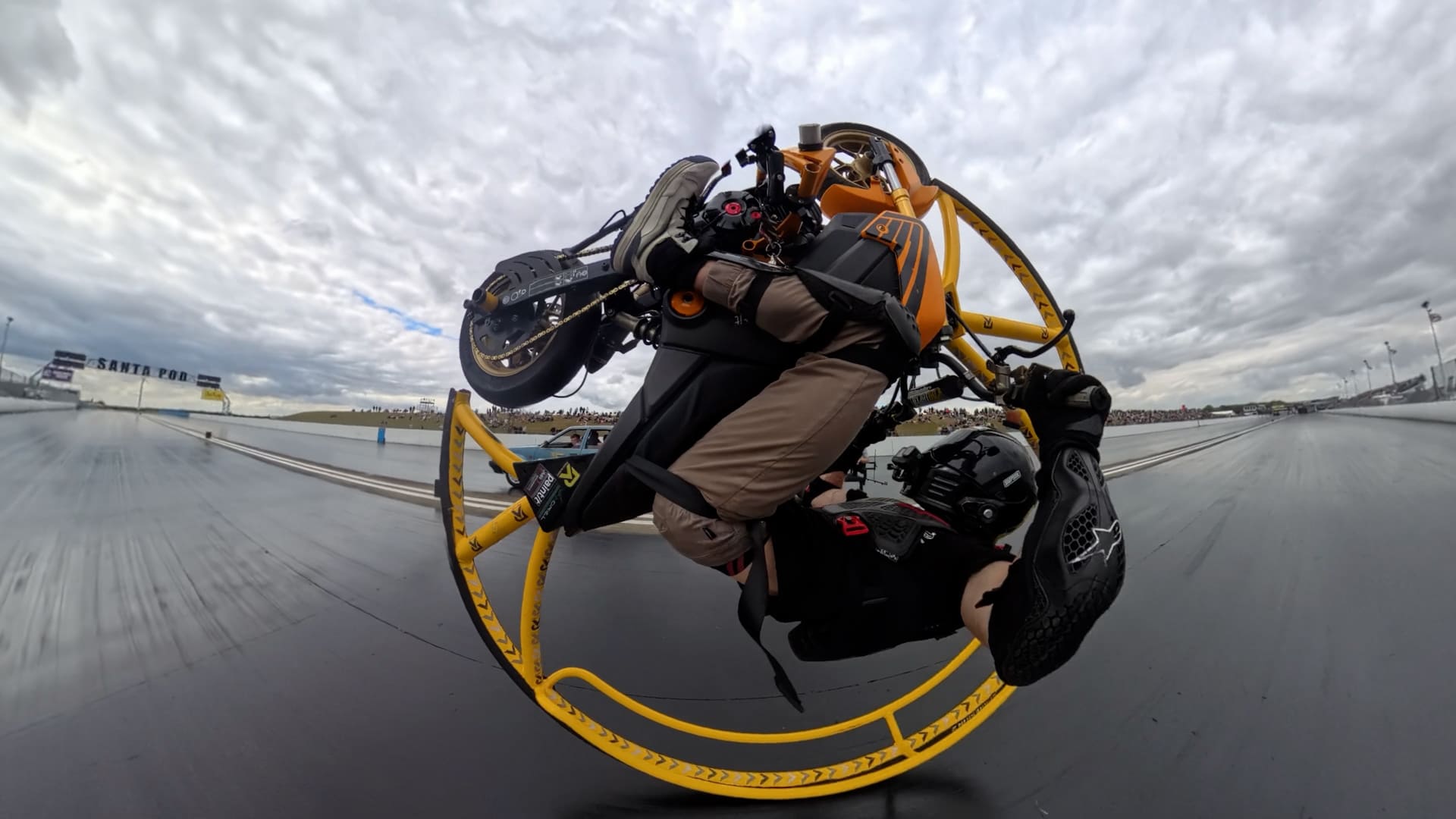 Most forward rolls on a motorcycle in one minute: Oscar Whitlock's record