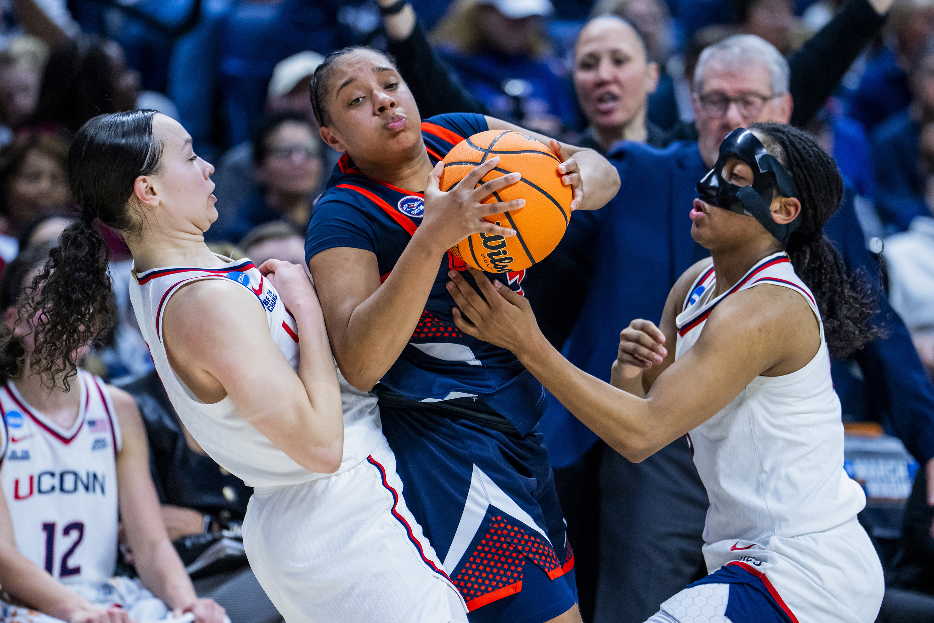 UConn women’s basketball team routs 16-seed UTSA 90-52 in NCAA ...