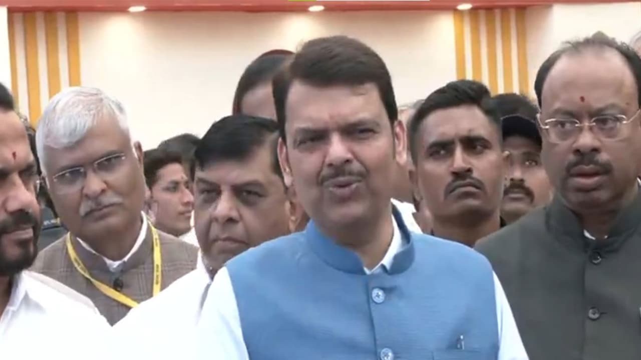 Mamata's remarks on PM Modi reflect her fear of losing polls: Fadnavis