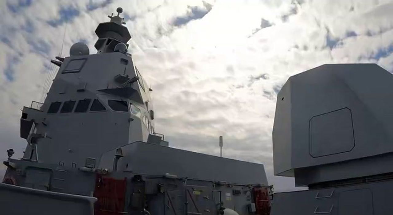 Marina Militare, il lancio del missile Aster 30 dalla nave Montecuccoli
