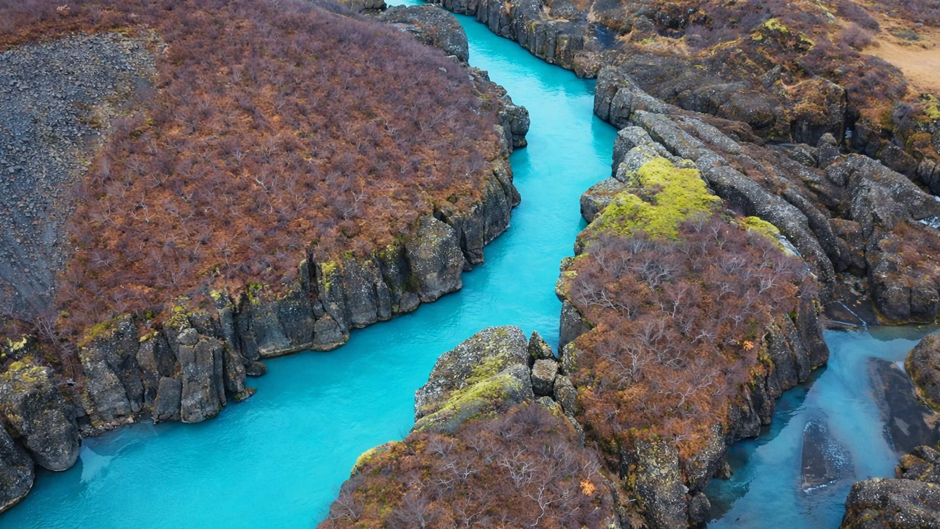 A river that looks too blue to be real