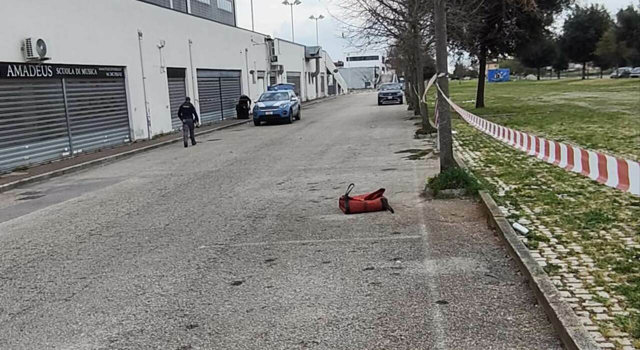 Bomba trovata in via Vespasiano ad Aprilia, le indagini della polizia