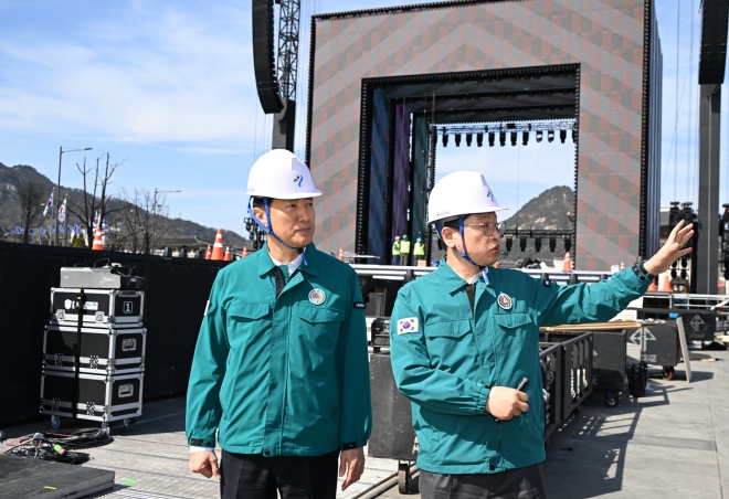 10만 인파 BTS 컴백 공연, 안전사고 '0'