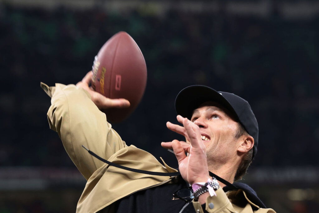 Tom Brady drops cryptic message on return after shining at flag ...