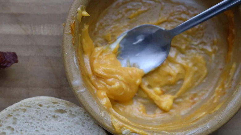 15 unique condiments that belong on your breakfast sandwich