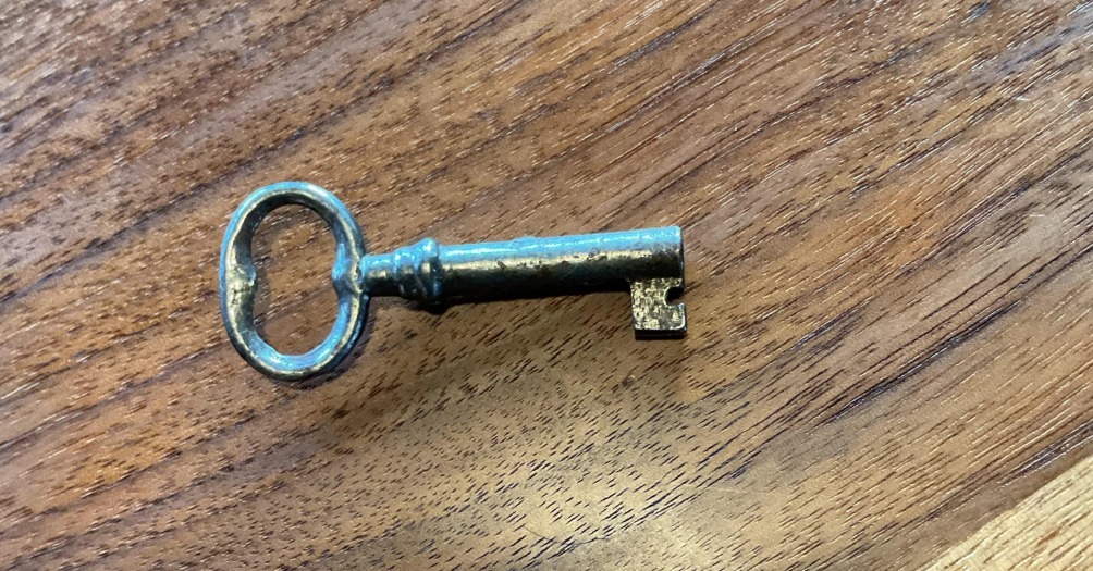 Recognizable things families used to have in the junk drawer