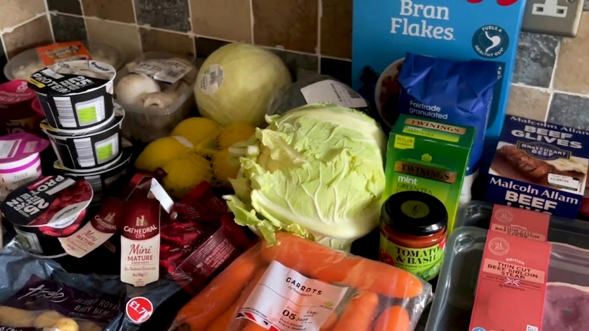 Healthy family meal planning with £60 budget