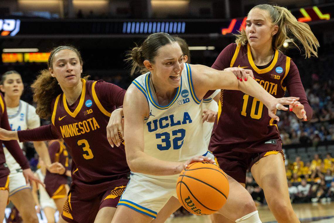 UCLA rolls Minnesota in front of proud alum, Sacramento-area great ...