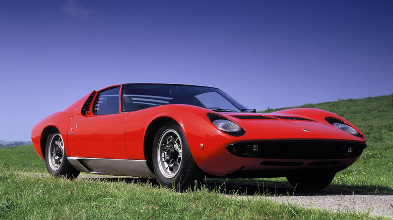 10 iconic Lamborghini car names (and what they mean)