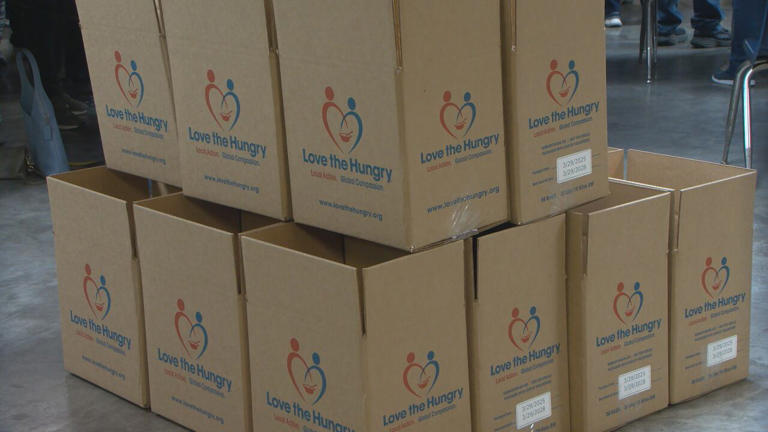 Love the Hungry hosts volunteer event to pack meals for those in need