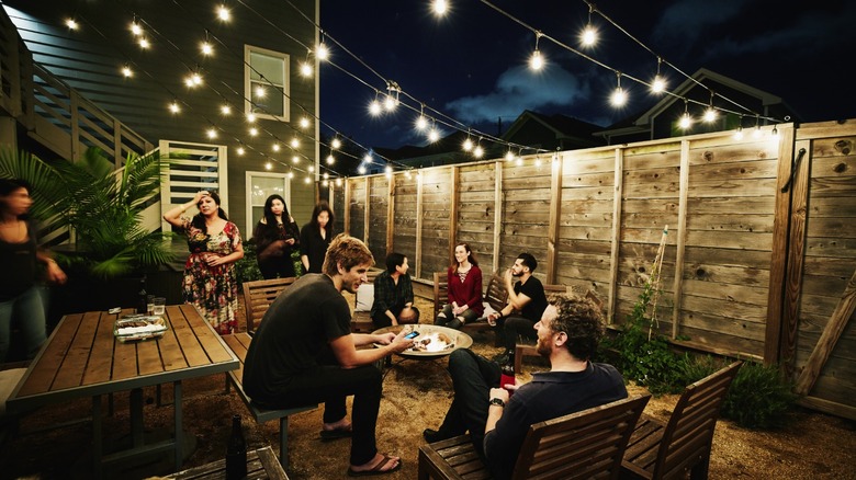 6 highly-rated permanent outdoor lights to spice up your home's exterior