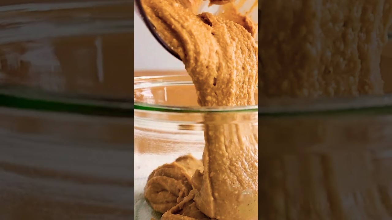 Homemade peanut butter without oil and sugar