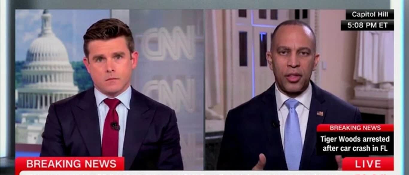 CNN host point blank asks Hakeem Jeffries if shutdown is purely a ...
