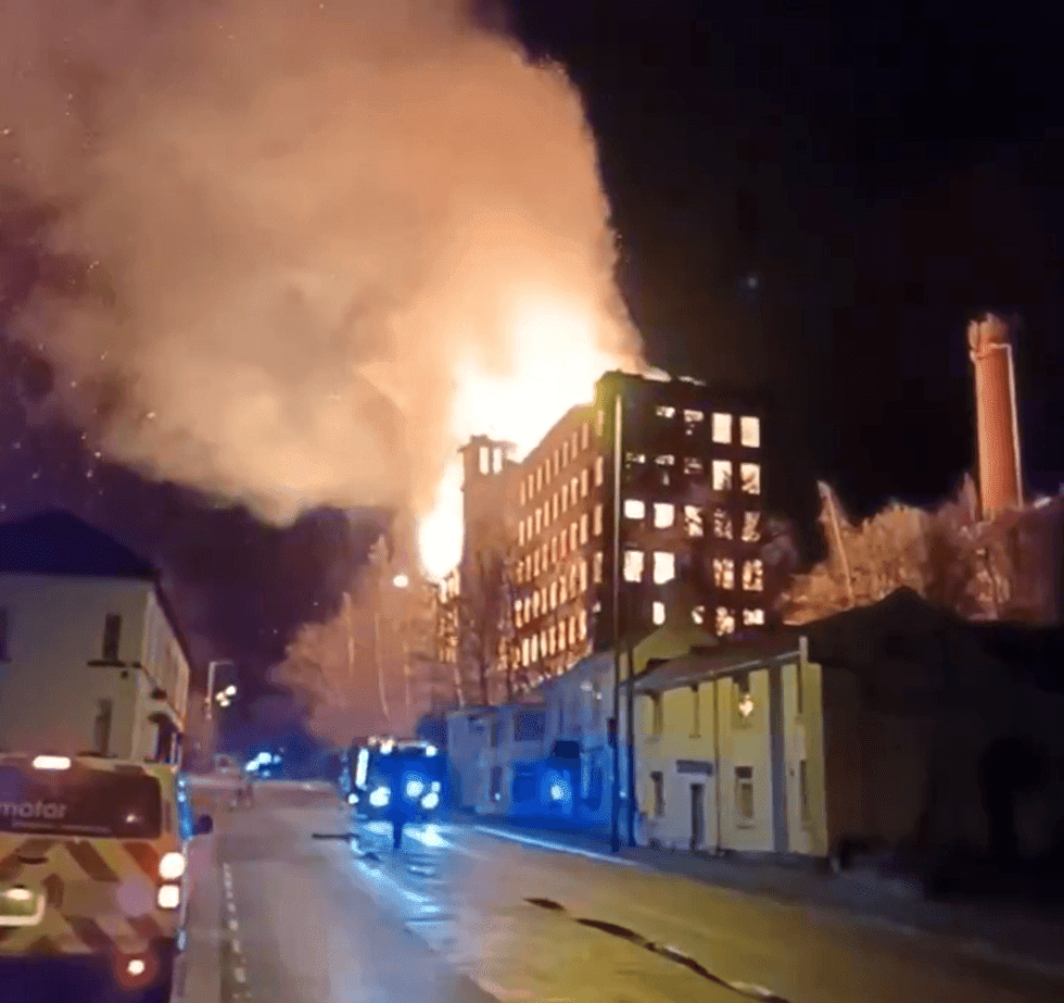 Historic Grade-II listed Big Mill 'fully alight' as locals told to stay ...