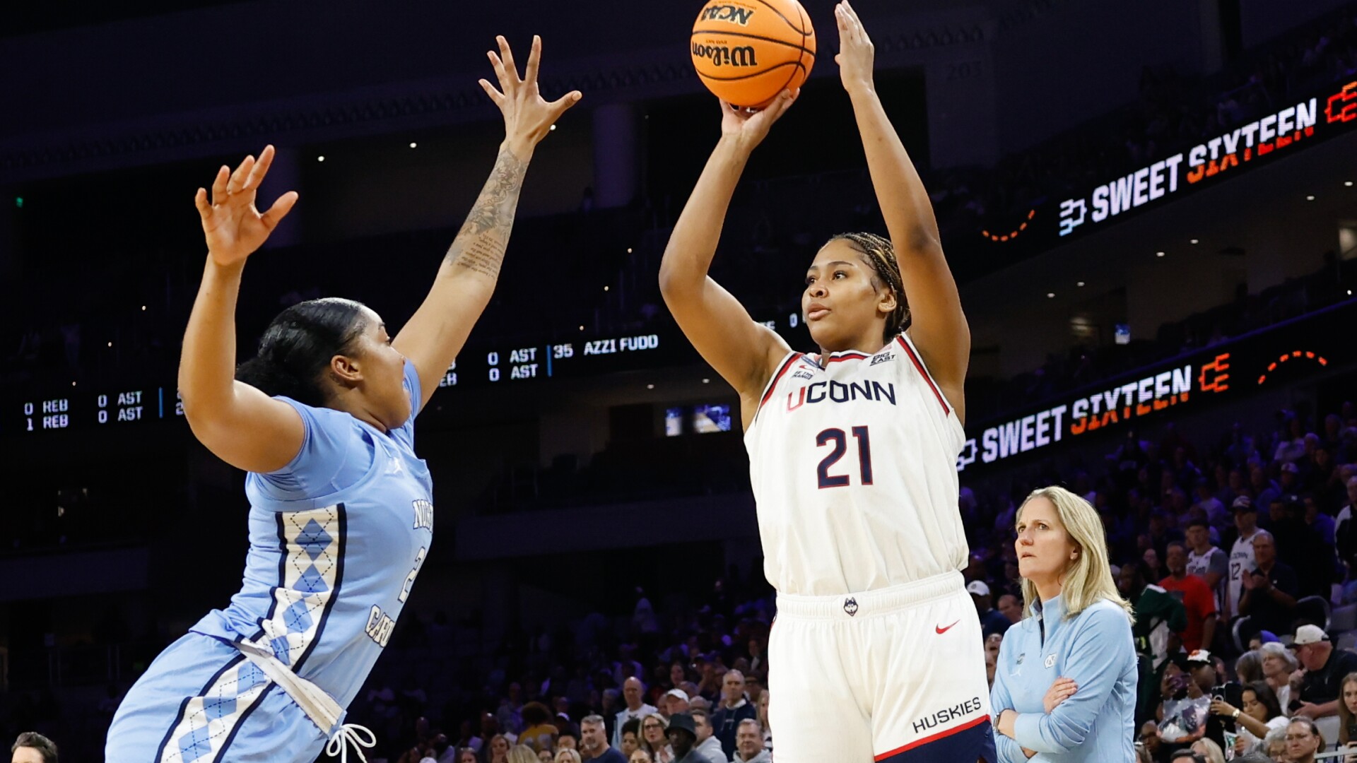 Sarah Strong has a double-double and defending champ UConn cruises to ...