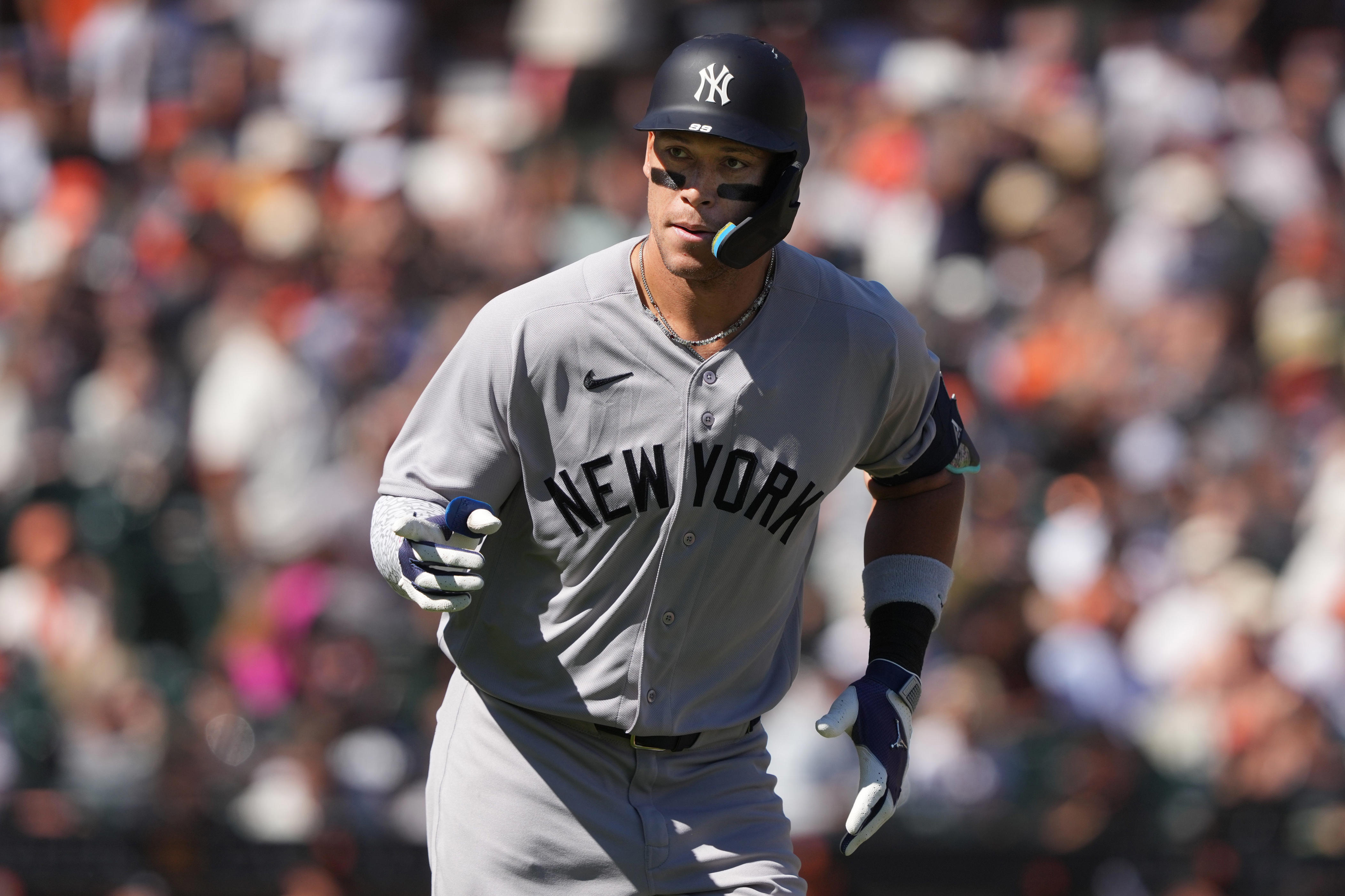 Yankees announce lineup for Saturday game at San Francisco