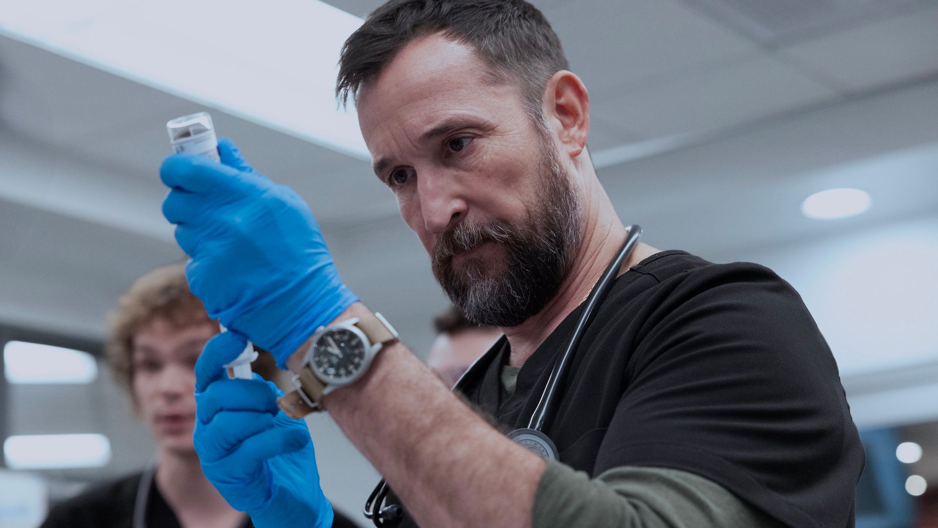 'The Pitt' star Noah Wyle teases season 3 time jump & winter setting