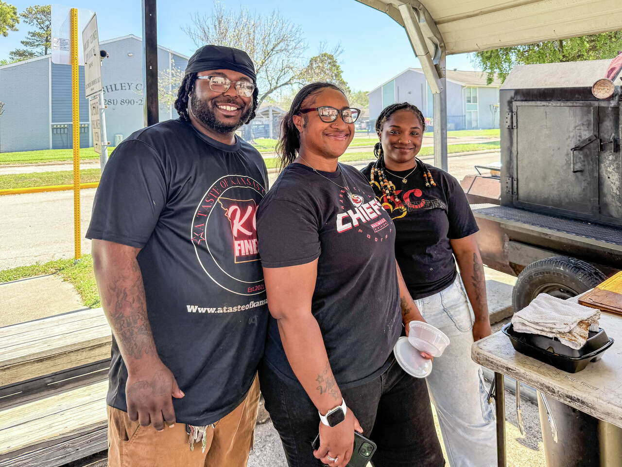 A Cypress trailer is bringing Kansas City barbecue - and rib tips - to ...