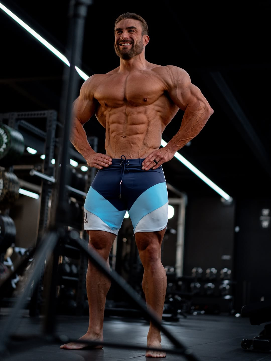 3-time champion Ryan Terry shows ultimate chest routine