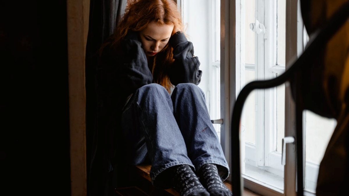 Is your partner pulling away? 9 signs they may be losing interest