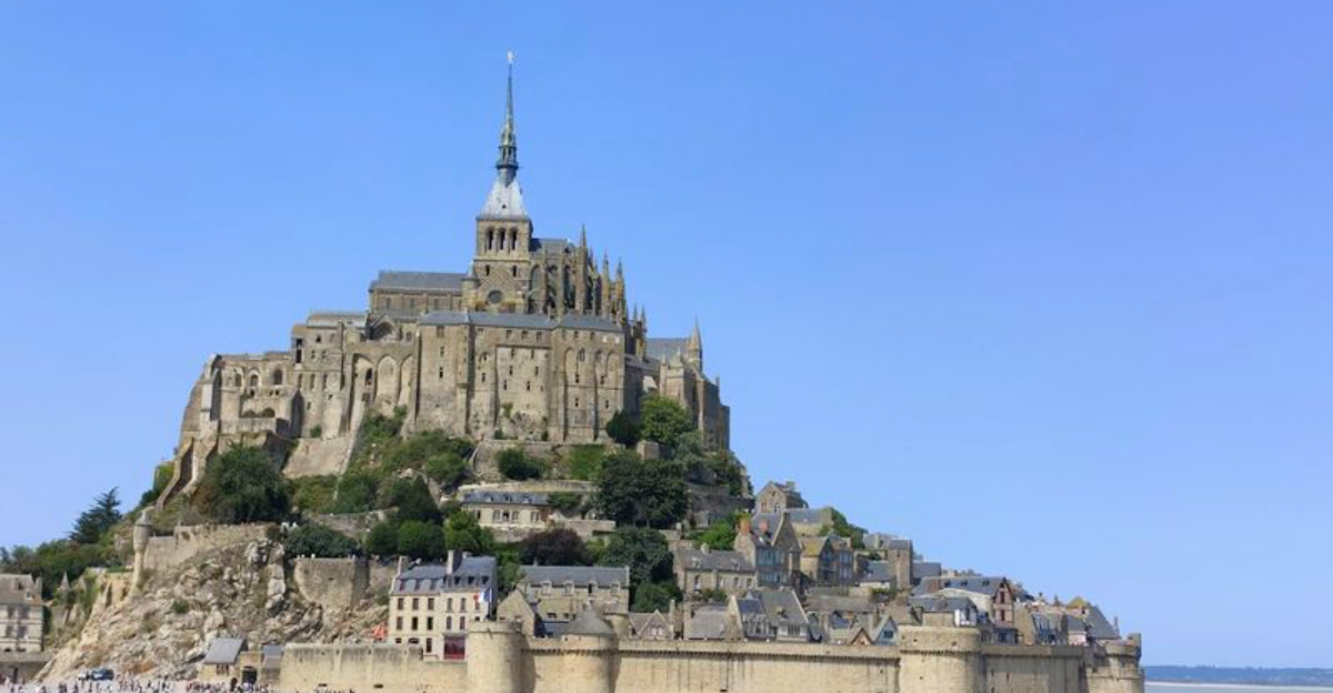 15 iconic French churches that are architectural masterpieces