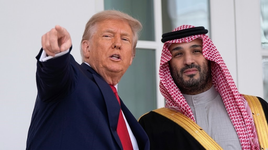 Saudi Arabia is building a 105-mile wall - and the US is taking notes