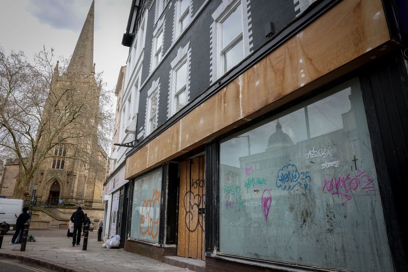 Graffiti tagging war breaks out in Nottingham city centre and it's ...