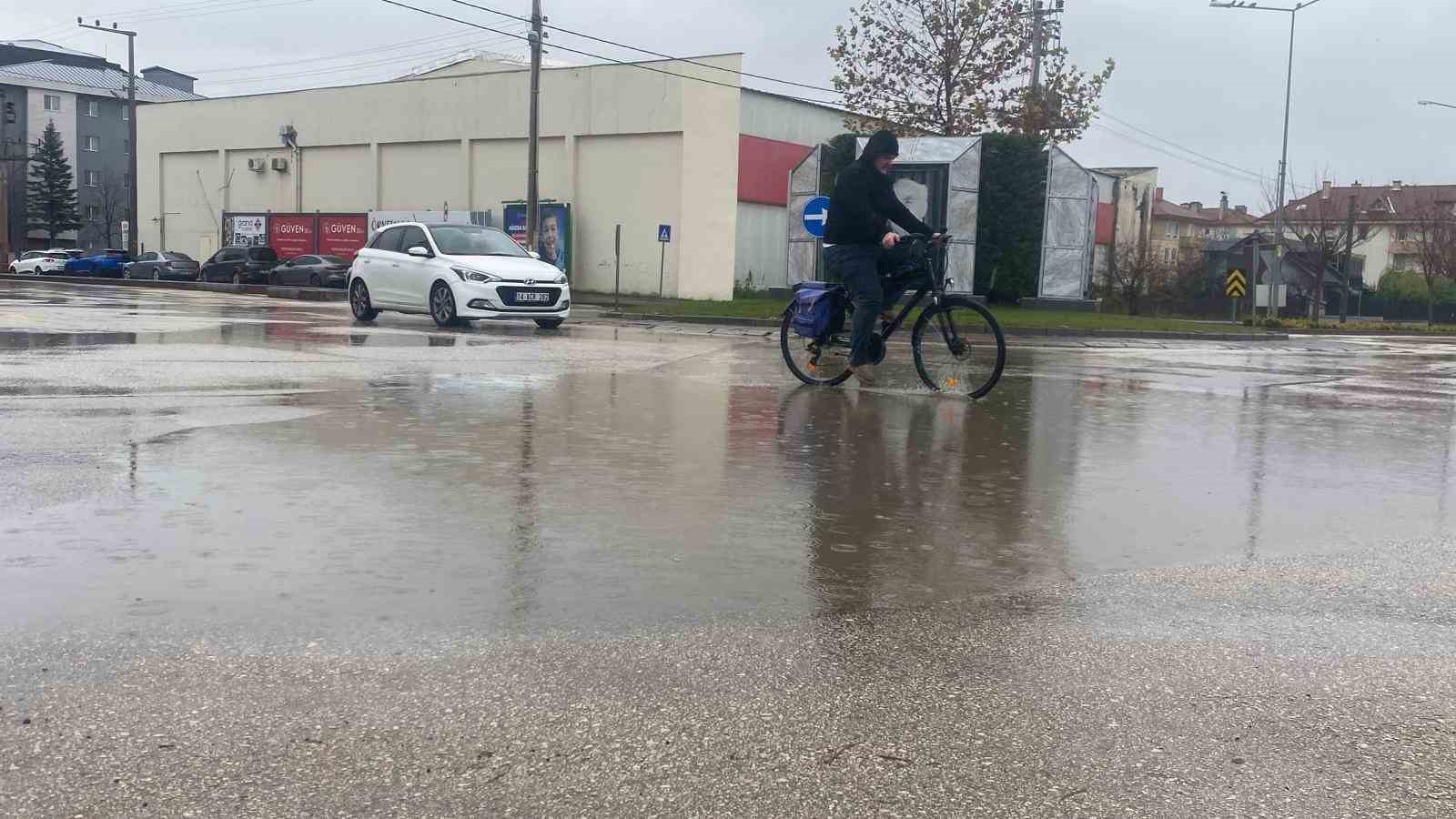 Bolu Valiliğinden sel ve su baskını uyarısı