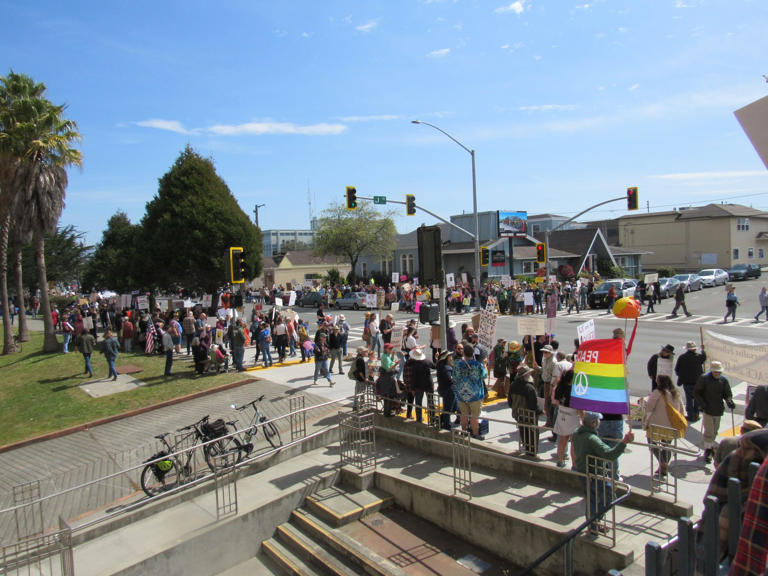 Multiple No Kings events taking place across Humboldt County this weekend