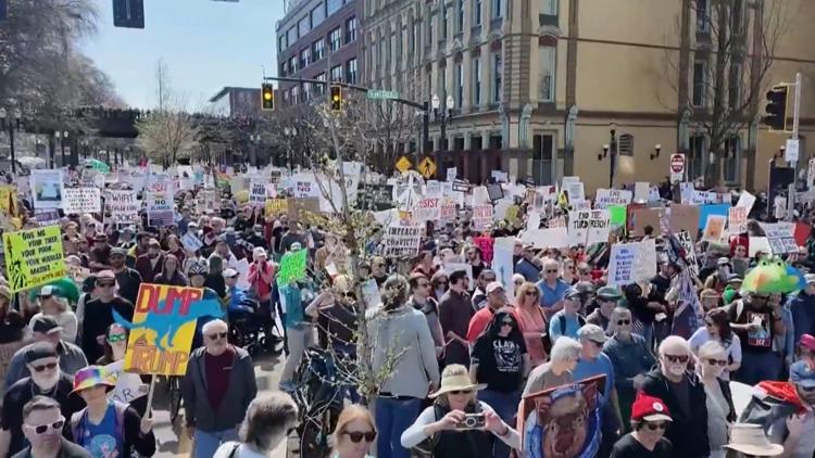 Tens of thousands rally in downtown Portland for latest 'No Kings ...