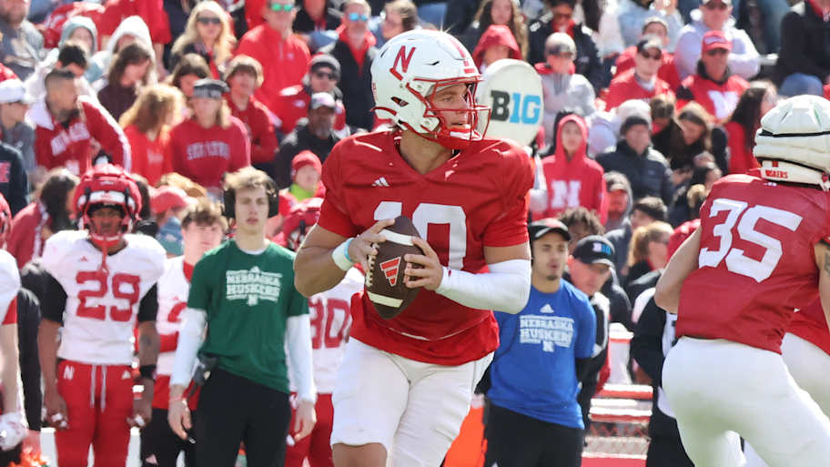 What are the pre-season mags saying about the Huskers?