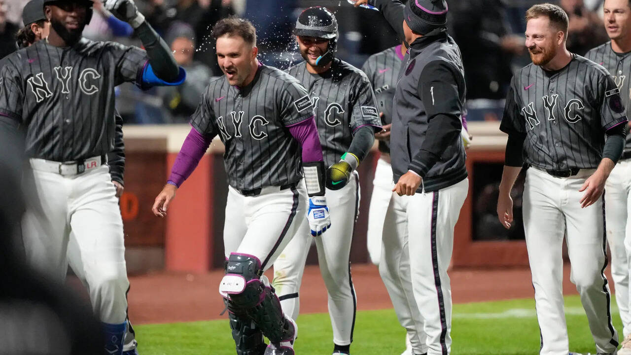 Mets secure 4-2 victory over Pirates with Luis Robert Jr.'s walk-off homer