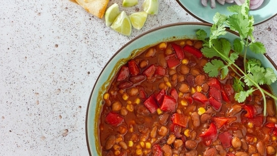 UK surgeon shares a protein and fibre rich food that reduces heart ...