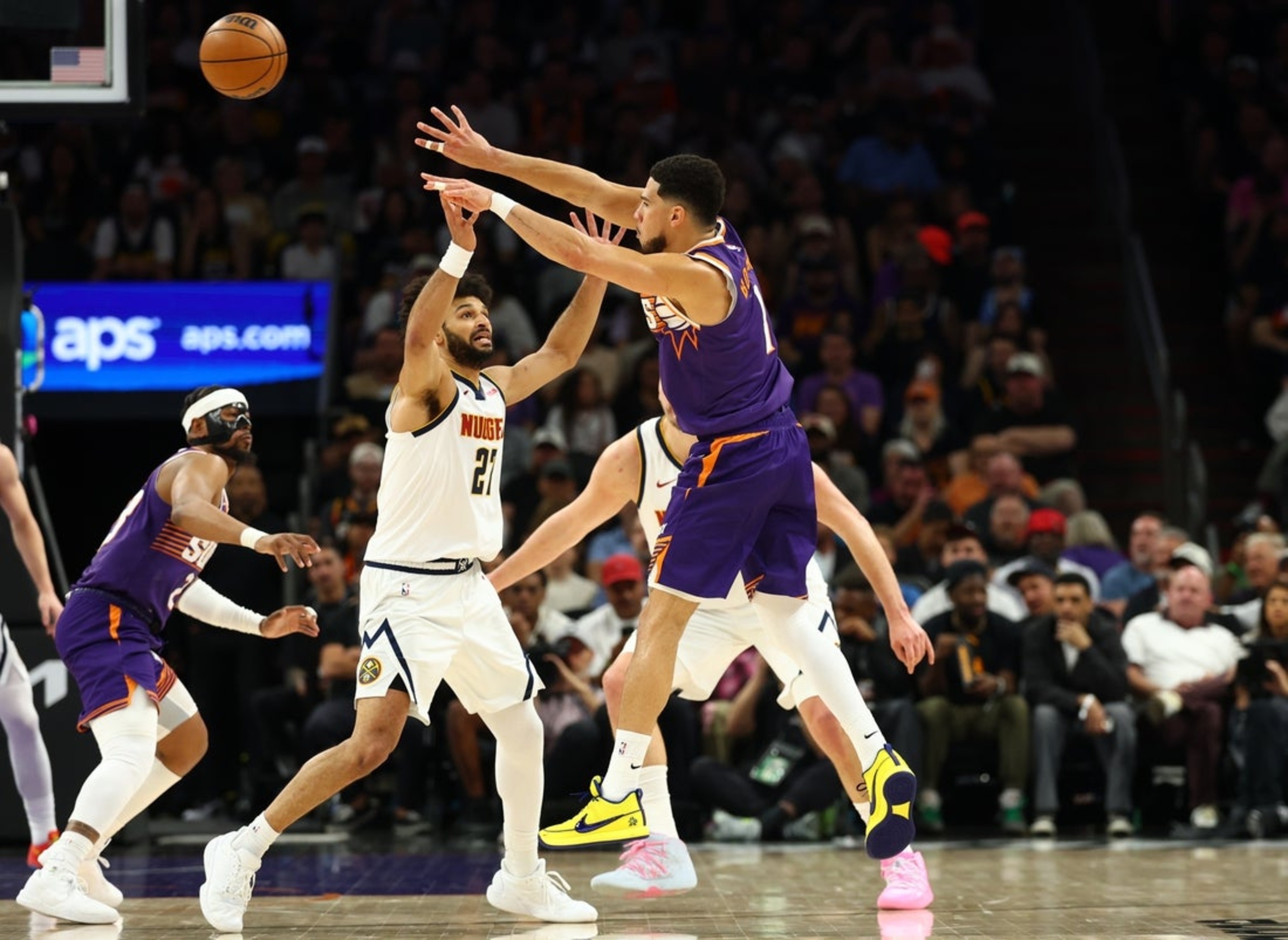 Suns playing for now, Jazz for the future in Saturday meeting