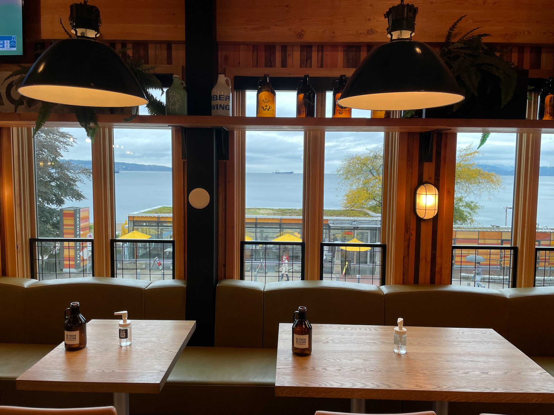 75% are eating out less. The restaurant industry’s perfect storm