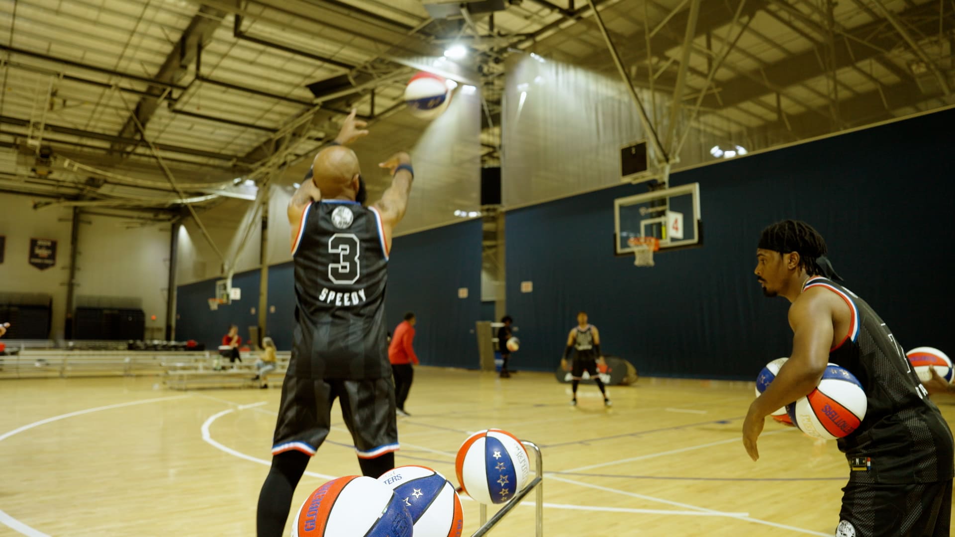 Darnell Speedy Artis Most Basketball Four-Pointers in One Minute