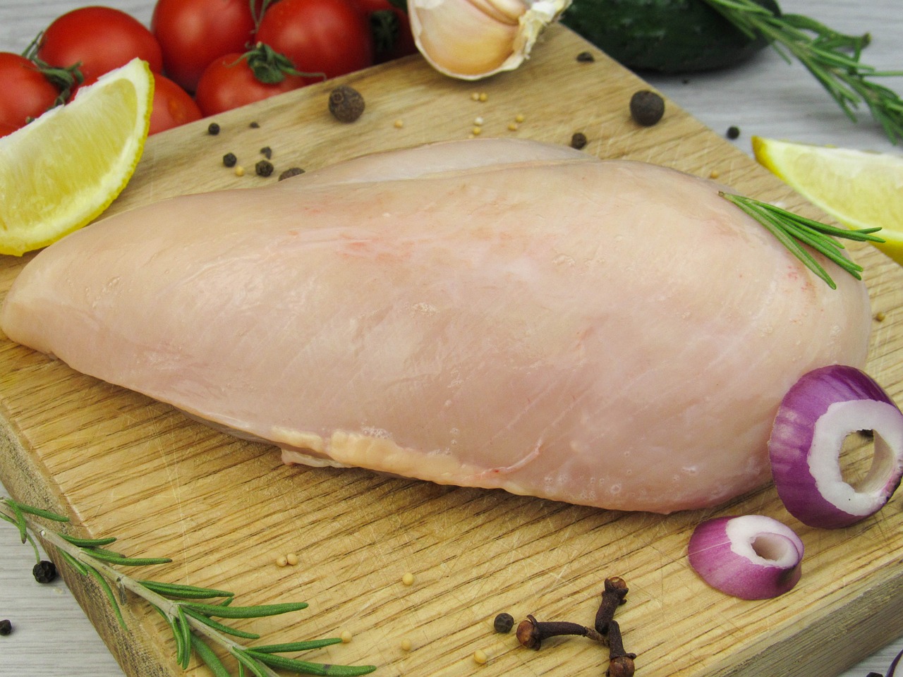 16 raw foods that might not be safe to eat
