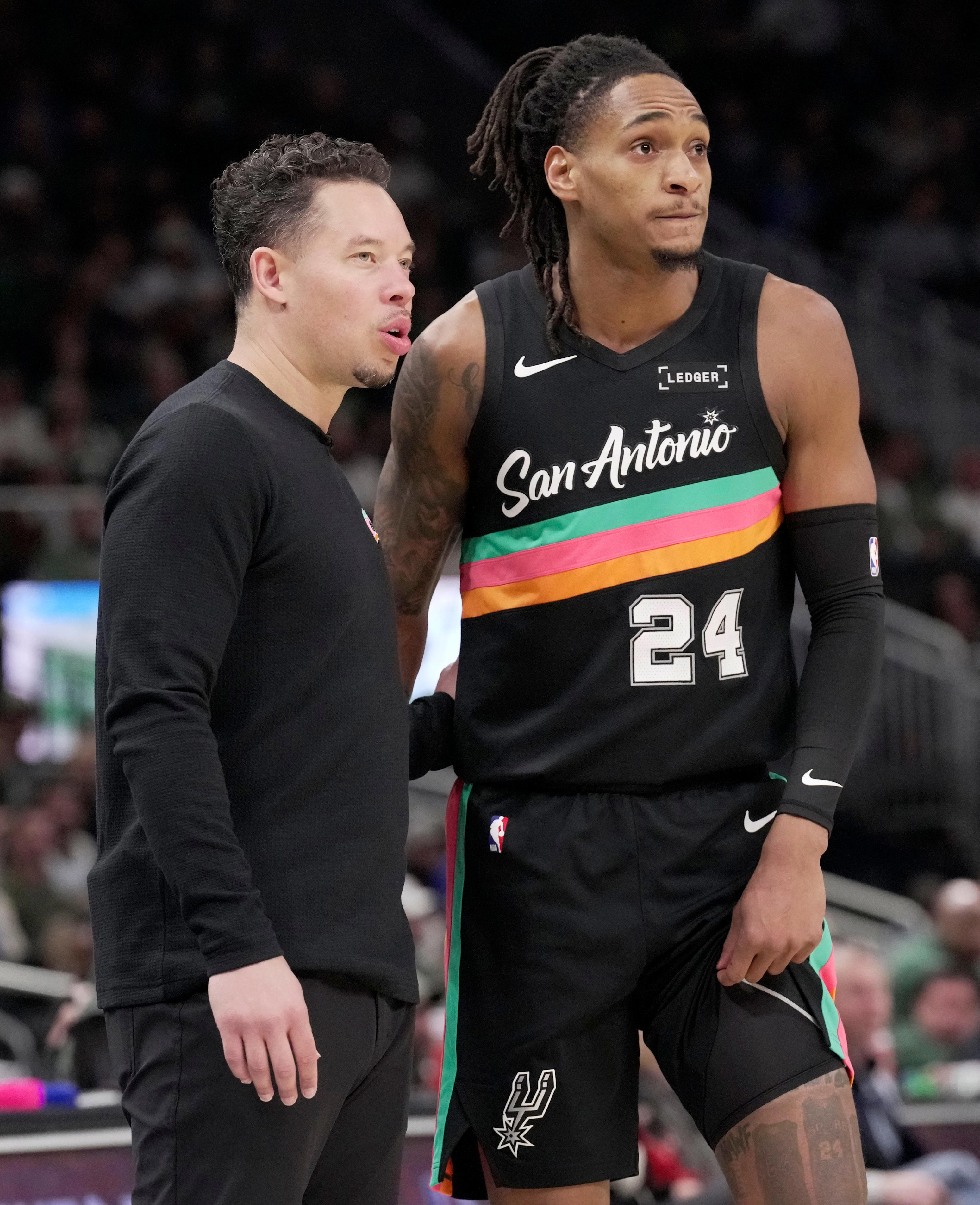 Spurs coach Mitch Johnson is son of Milwaukee legend John Johnson