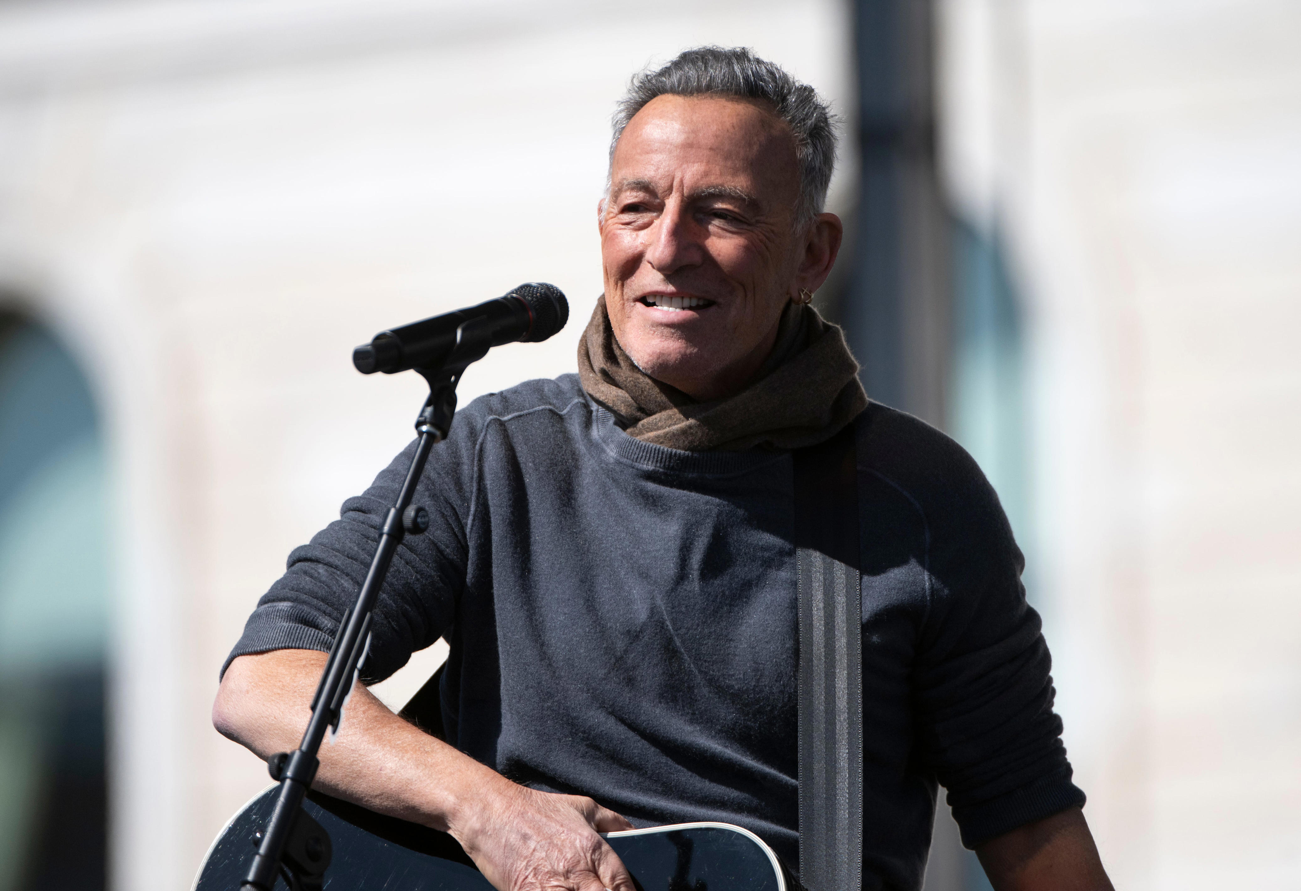 Bruce Springsteen delivers fiery performance at No Kings protest
