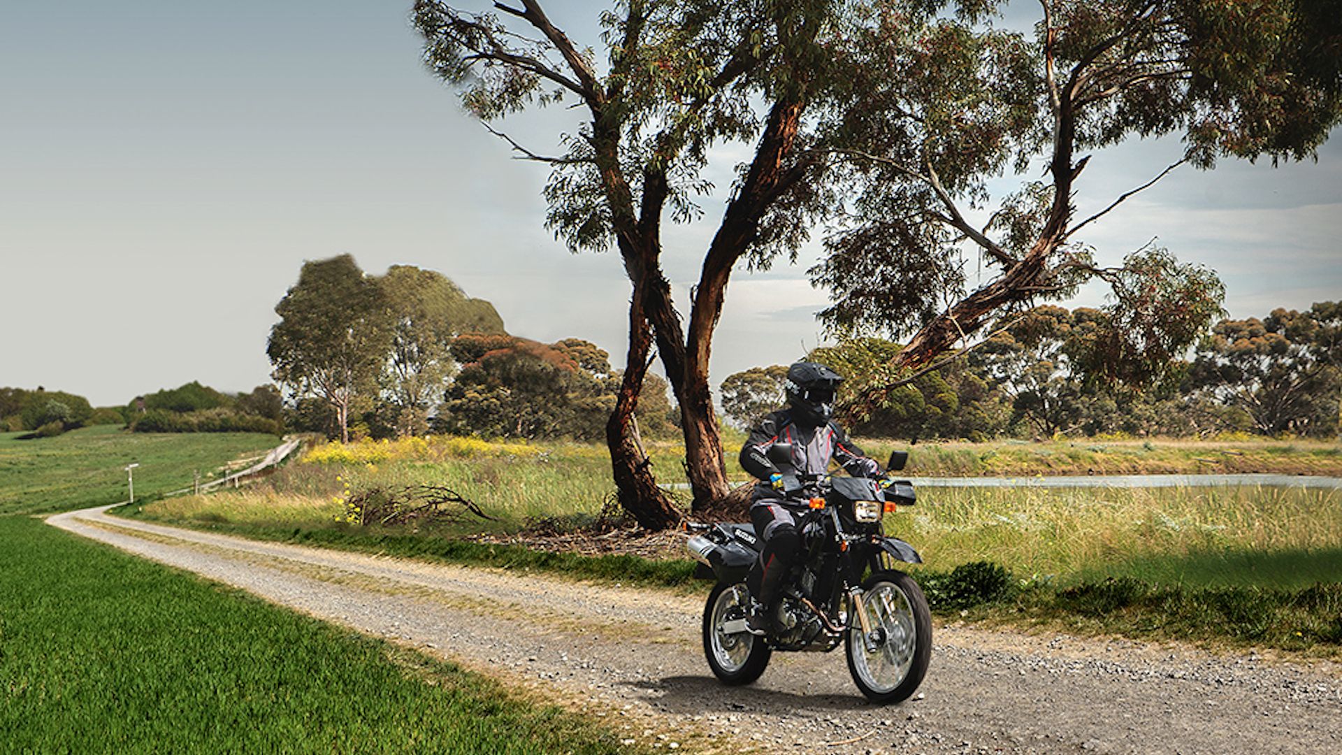 This analog motorcycle can run for more than 100,000 miles without ...