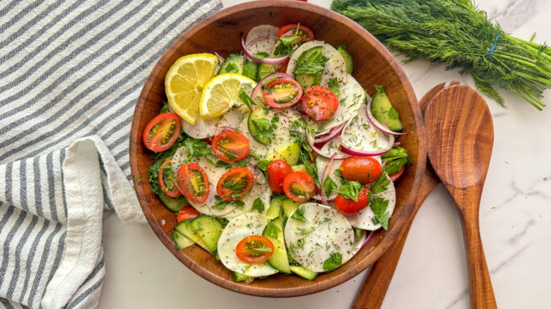 30 vegan recipes that are perfect for a picnic
