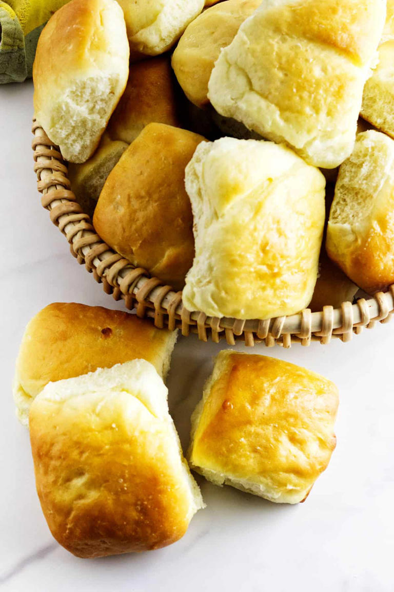 Texas Roadhouse rolls (copycat recipe)