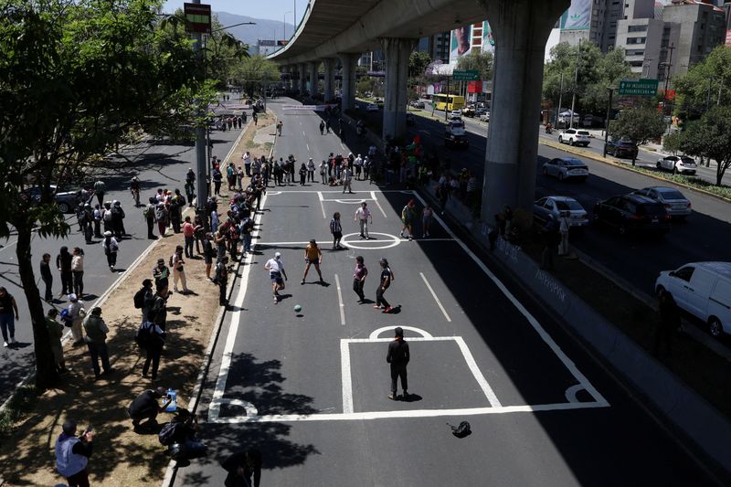 Soccer-Mexican protesters turn highway into football pitch to slam ...