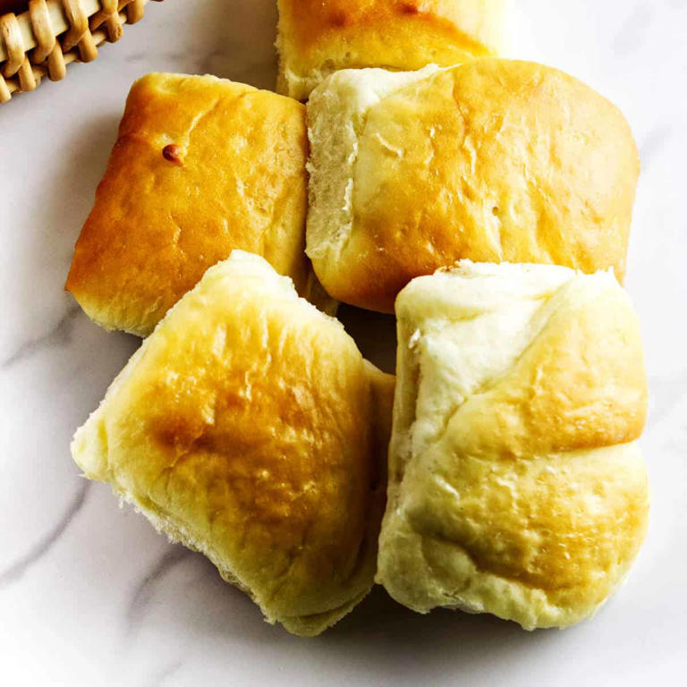 Texas Roadhouse rolls (copycat recipe)