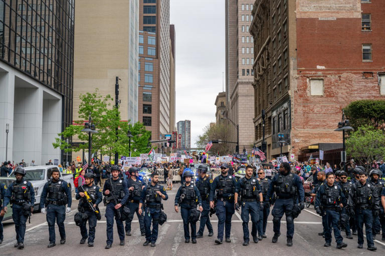 'No Kings' protests turn violent in Portland, LA and Dallas — as rally ...