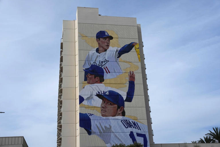 Shohei Ohtani bought expensive gift for every Dodgers player — what was it?