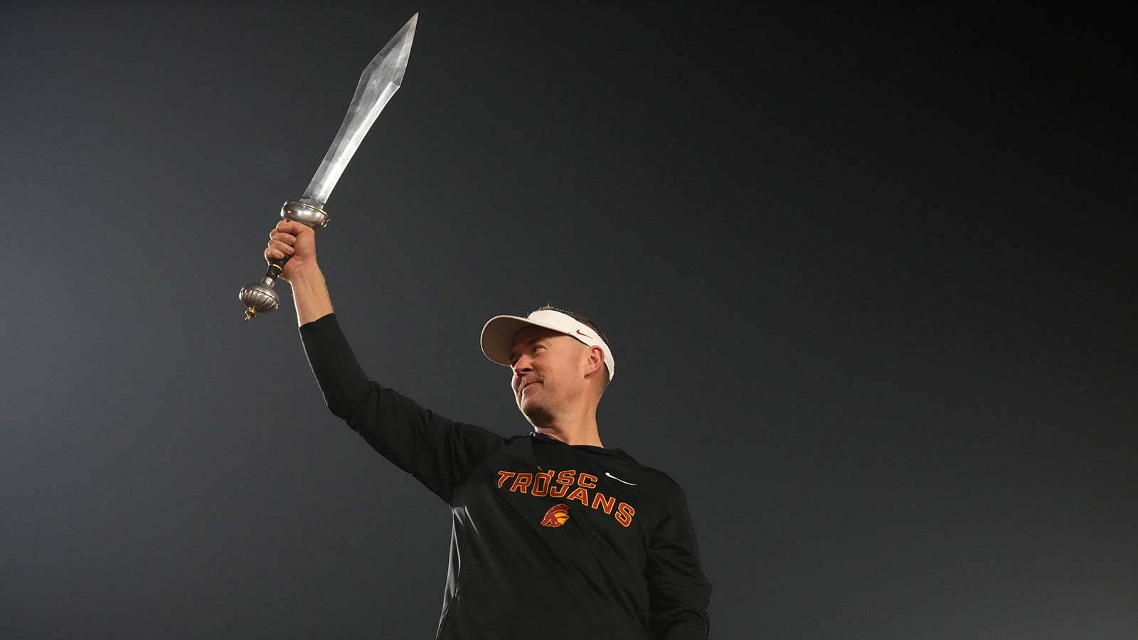 USC coach Lincoln Riley hoping first-ever 'director of AI' will finally ...